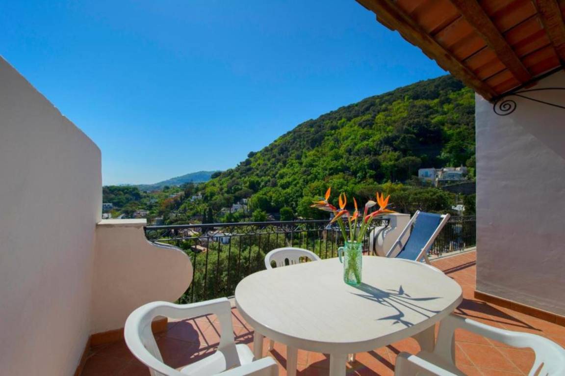 90 M² Appartamento Vacanza ∙ 2 Camere Da Letto ∙ 6 Ospiti - Ischia