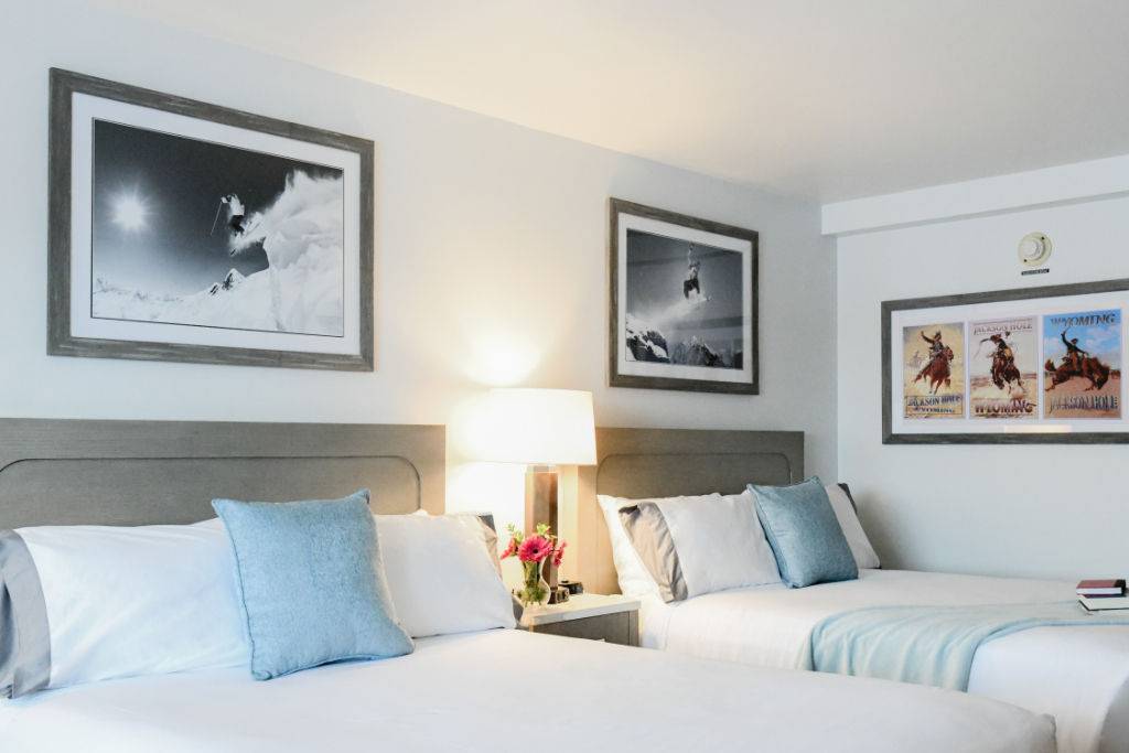 Hotel ∙ 1 Bedroom ∙ 4 Guests - Jackson, WY