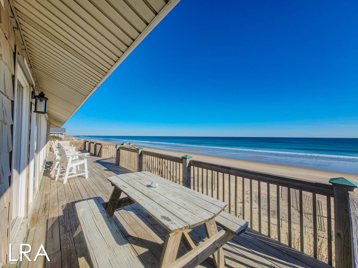 146 M² House ∙ 4 Bedrooms ∙ 14 Guests - Topsail Beach, NC