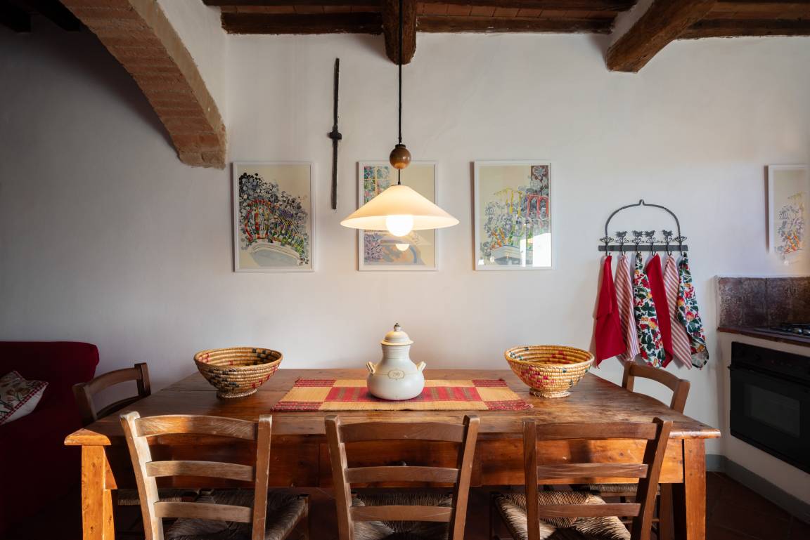 250 M² Farmhouse ∙ 6 Bedrooms ∙ 12 Guests - Certaldo