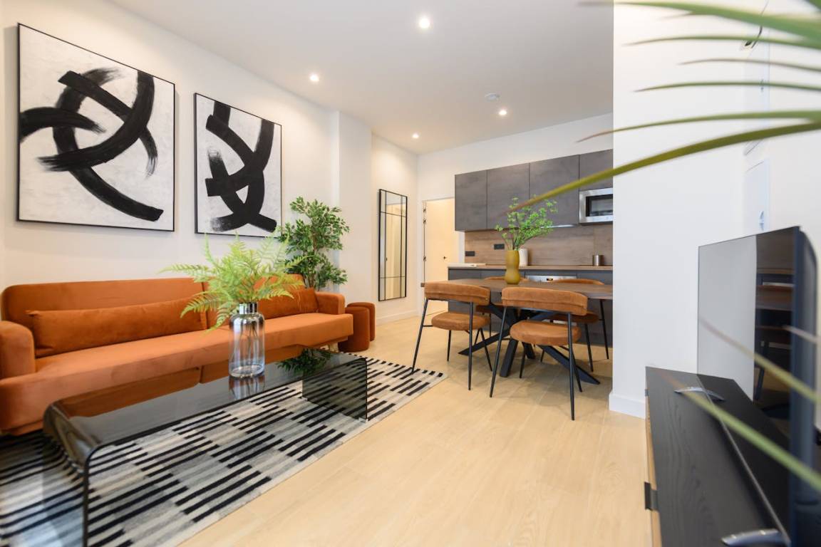 124 M² Apartamento ∙ 3 Quartos ∙ 8 Hóspedes - Madrid