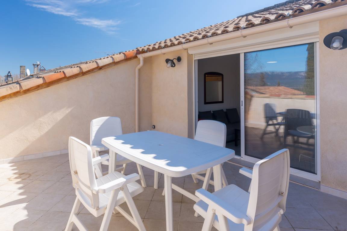 50 M² Apartamento ∙ 2 Habitaciones ∙ 4 Huéspedes - Mallemort