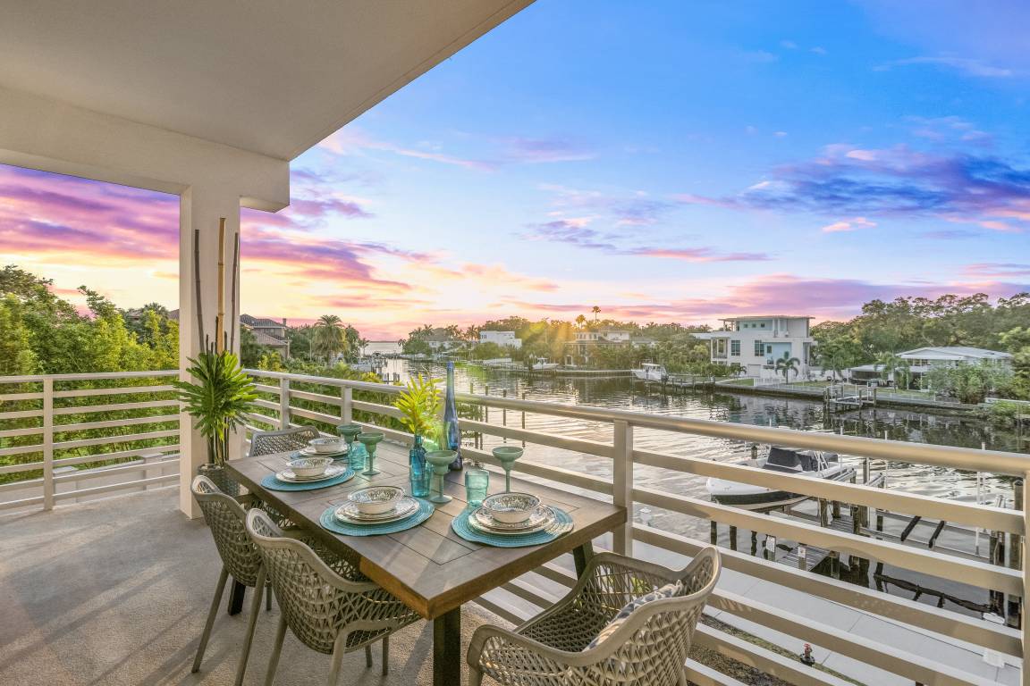 Condo ∙ 2 Bedrooms ∙ 6 Guests - Sarasota, FL
