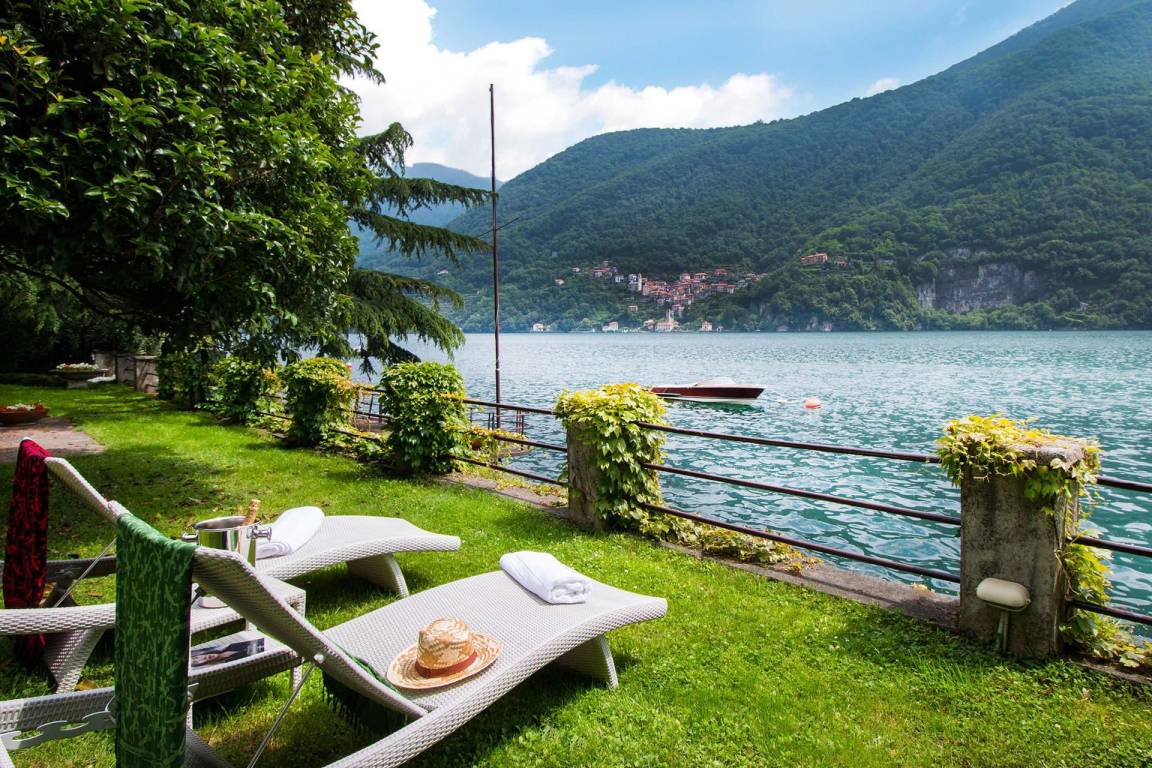 Villa ∙ 5 Bedrooms ∙ 10 Guests - Como