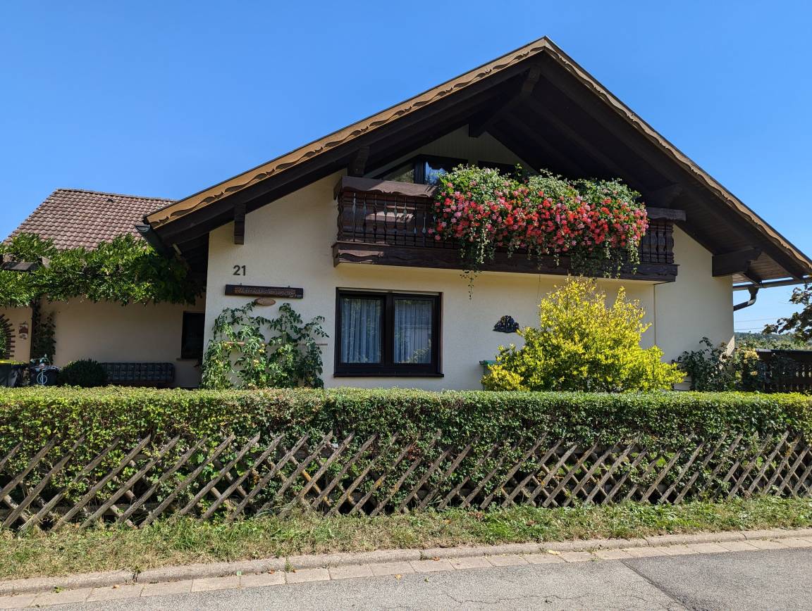 55 M² Appartement ∙ 1 Slaapkamer ∙ 3 Gasten - Lautertal