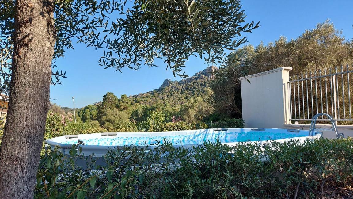 100 M² Appartamento ∙ 2 Camere Da Letto ∙ 6 Ospiti - Cagliari
