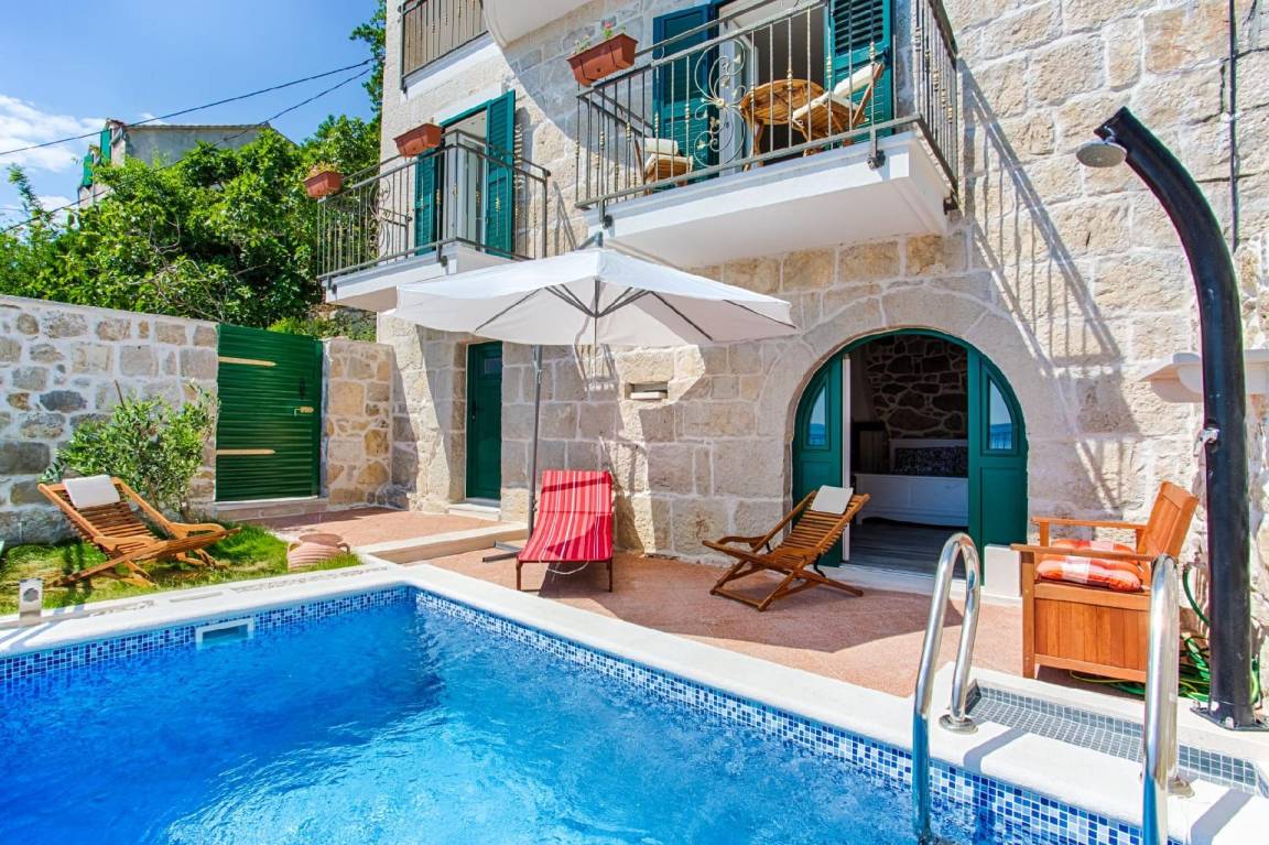 120 M² House ∙ 2 Bedrooms ∙ 4 Guests - Brela