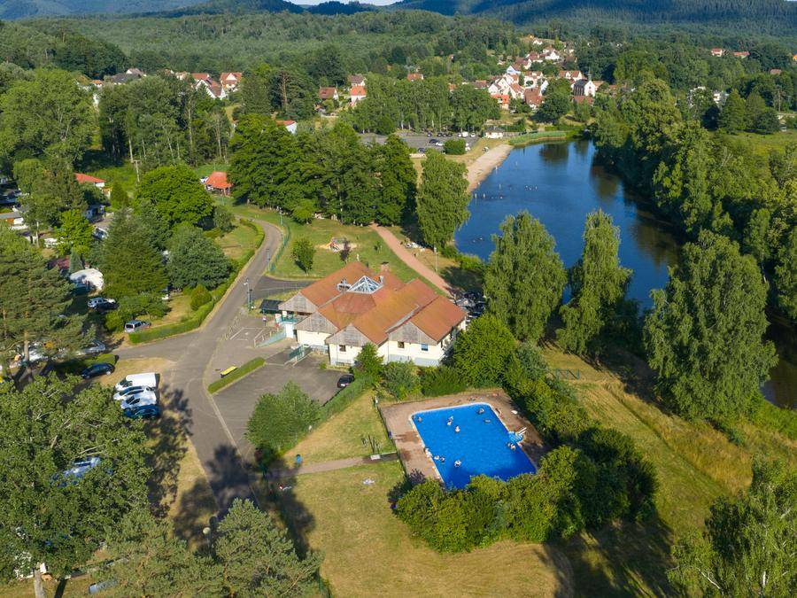 32 M² Caravan ∙ 3 Bedrooms ∙ 6 Guests - Black Forest