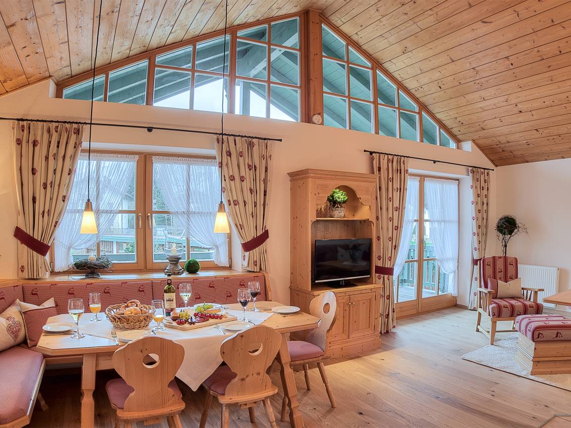 100 M² Ferienwohnung ∙ 3 Schlafzimmer ∙ 6 Gäste - Ruhpolding