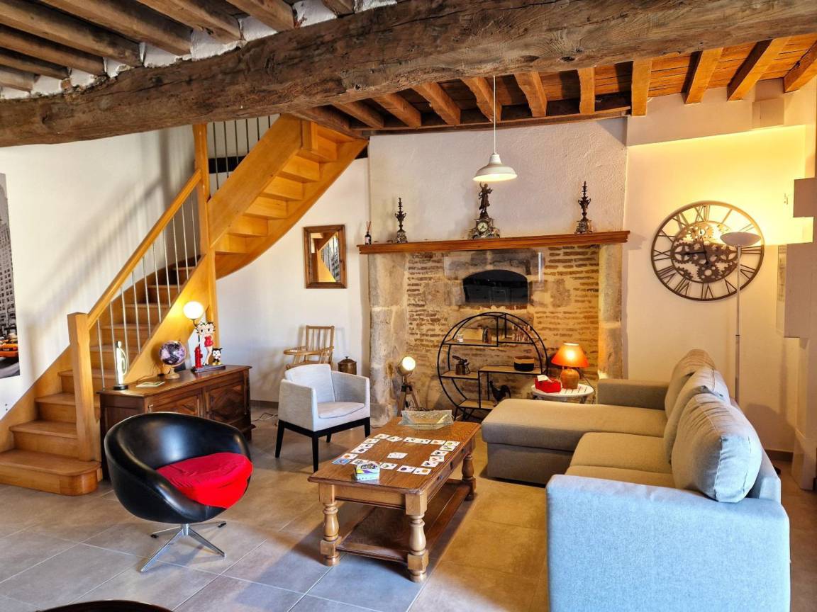 102 M² Cottage ∙ 2 Chambres ∙ 4 Personnes - Gannat