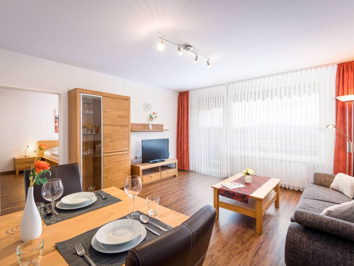 52 M² Ferienwohnung ∙ 1 Schlafzimmer ∙ 4 Gäste - Bad Ems