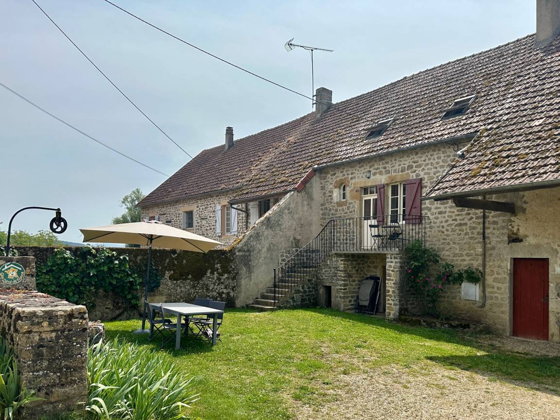 90 M² Cottage ∙ 1 Chambre ∙ 4 Personnes - Avallon