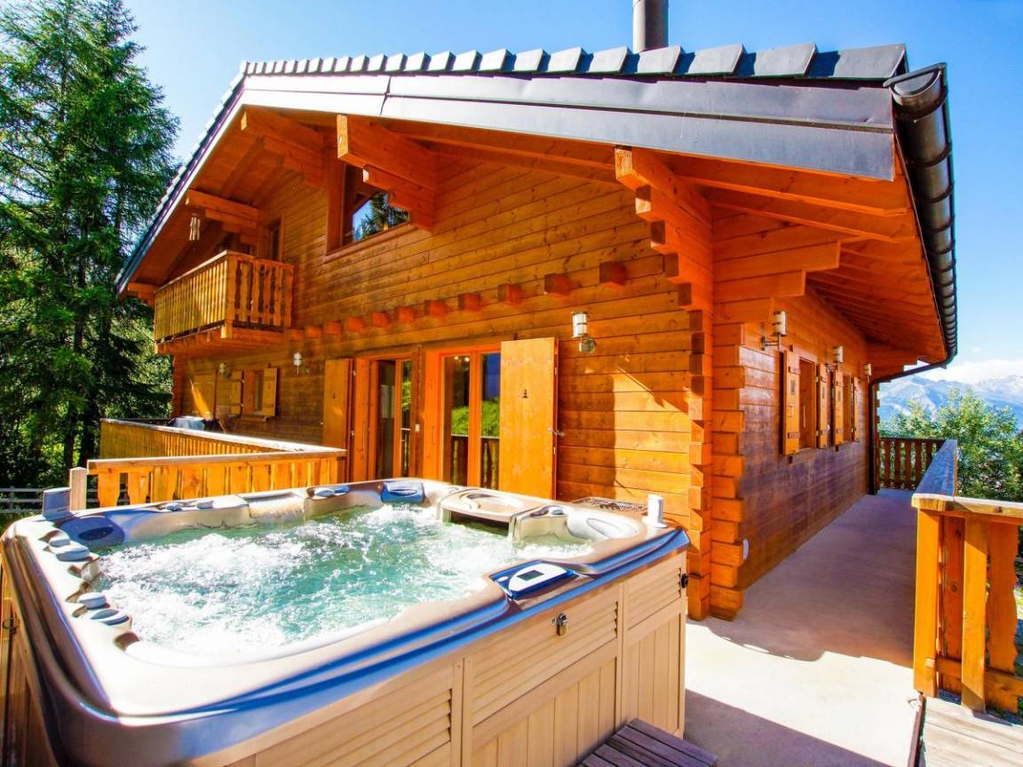 270 M² Chalet ∙ 7 Chambres ∙ 16 Personnes - Canton du Valais