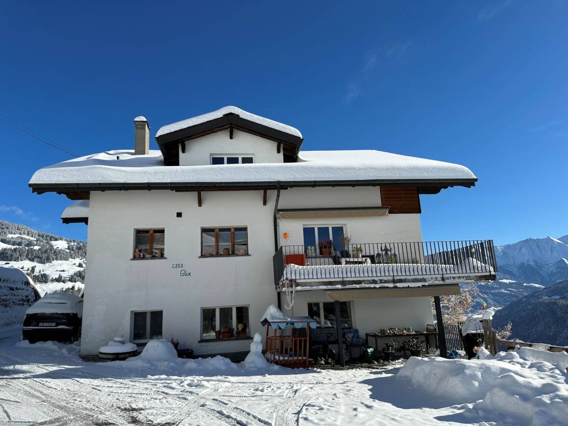110 M² Apartamento ∙ 3 Habitaciones ∙ 8 Huéspedes - Obersaxen