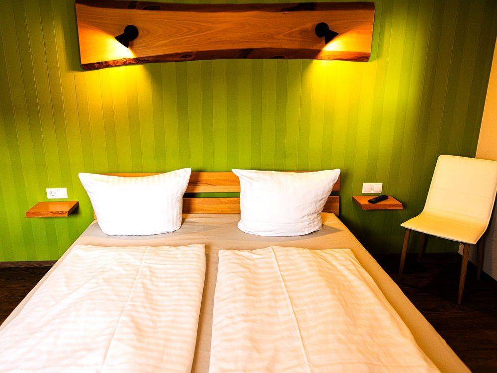 Privatzimmer ∙ 1 Schlafzimmer ∙ 2 Gäste - Bad Blankenburg