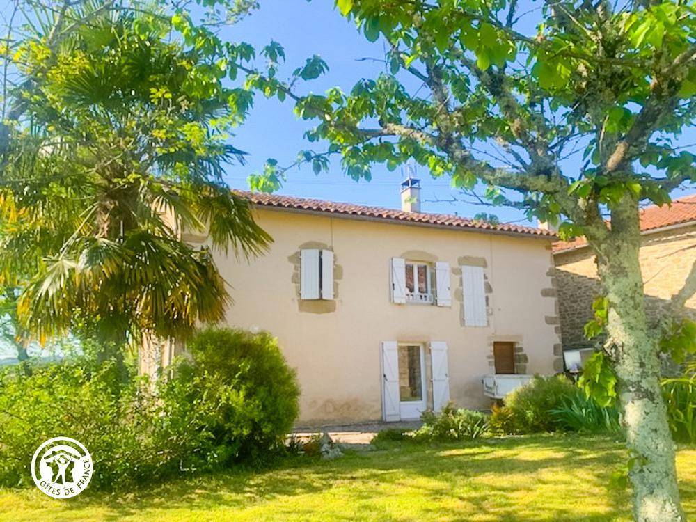 100 M² Gîte ∙ 2 Chambres ∙ 4 Personnes - Figeac