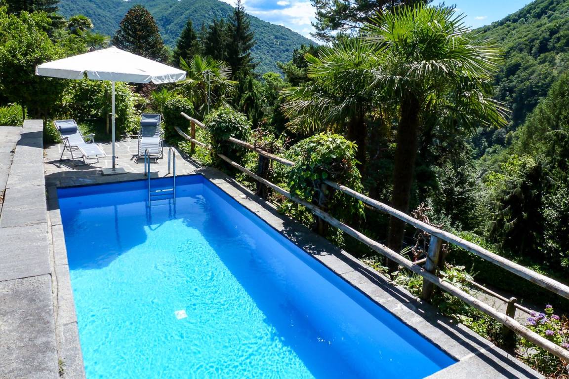 112 M² Huis ∙ 2 Slaapkamers ∙ 4 Gasten - Brione