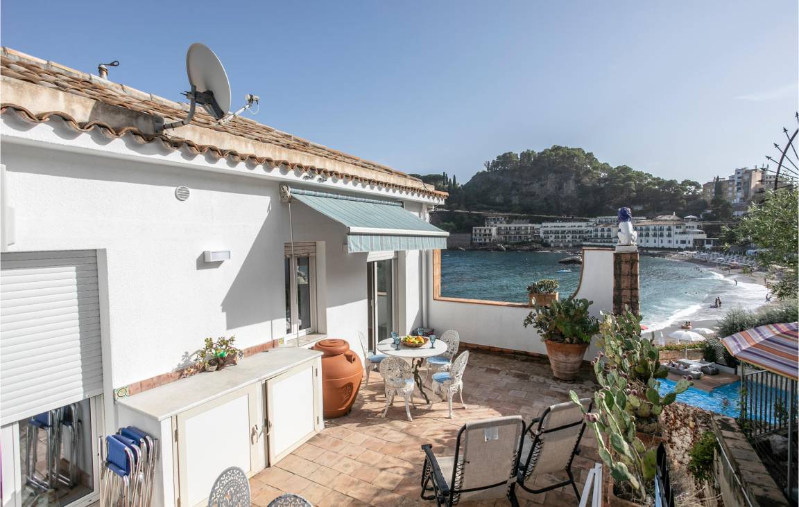 70 M² Ferienwohnung ∙ 2 Schlafzimmer ∙ 6 Gäste - Taormina