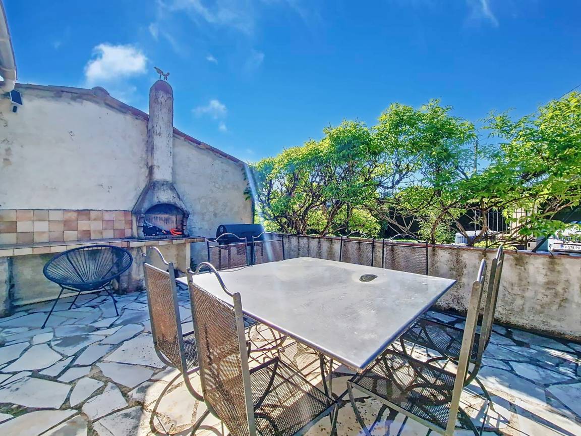 70 M² House ∙ 2 Bedrooms ∙ 4 Guests - Peymeinade