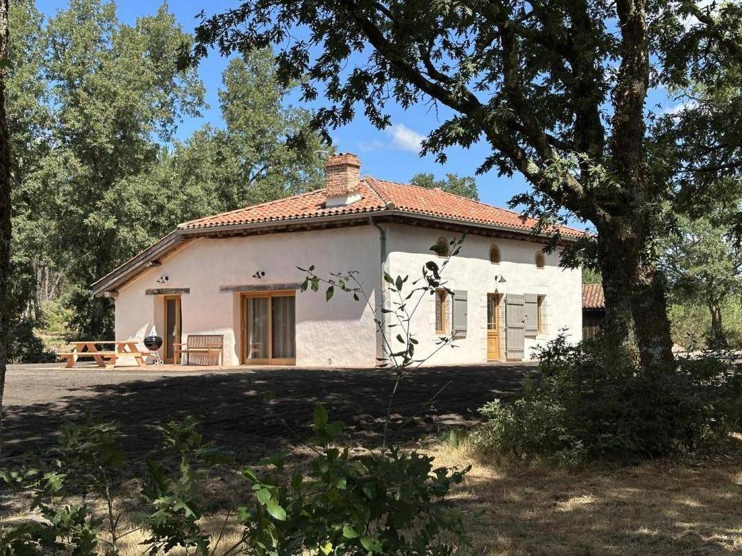 95 M² Gîte ∙ 3 Habitaciones ∙ 6 Huéspedes - Labouheyre