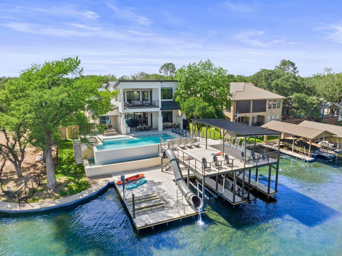 House ∙ 5 Bedrooms ∙ 20 Guests - Horseshoe Bay, TX