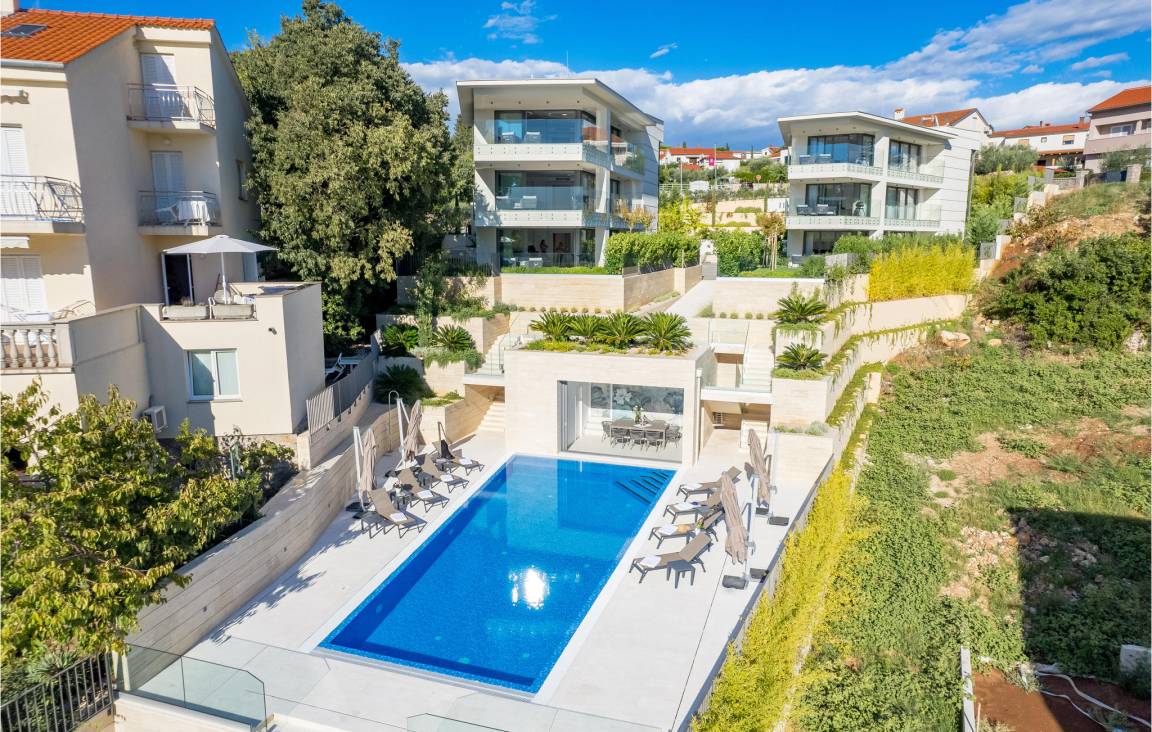 115 M² Apartment ∙ 3 Bedrooms ∙ 6 Guests - Krk, Hırvatistan