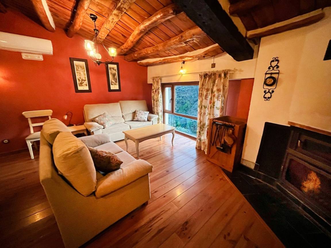 100 M² House ∙ 2 Bedrooms ∙ 5 Guests - Costa Tropical