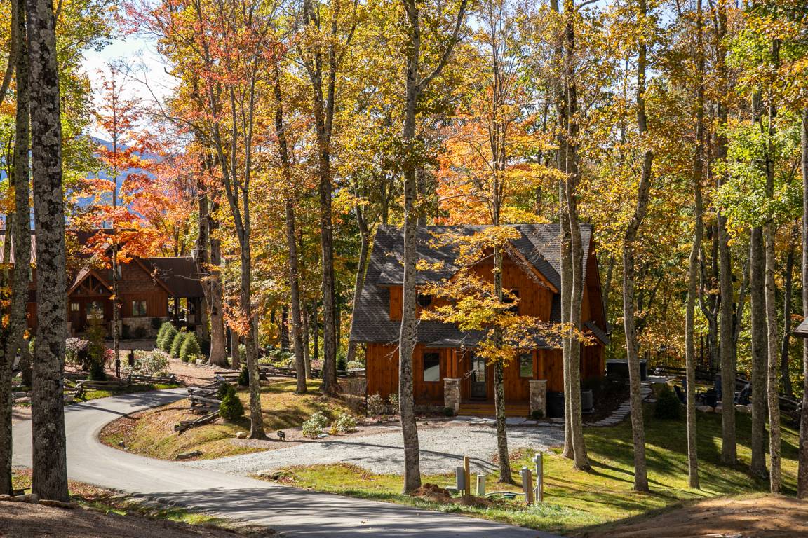 House ∙ 3 Bedrooms ∙ 9 Guests - Beech Mountain, NC