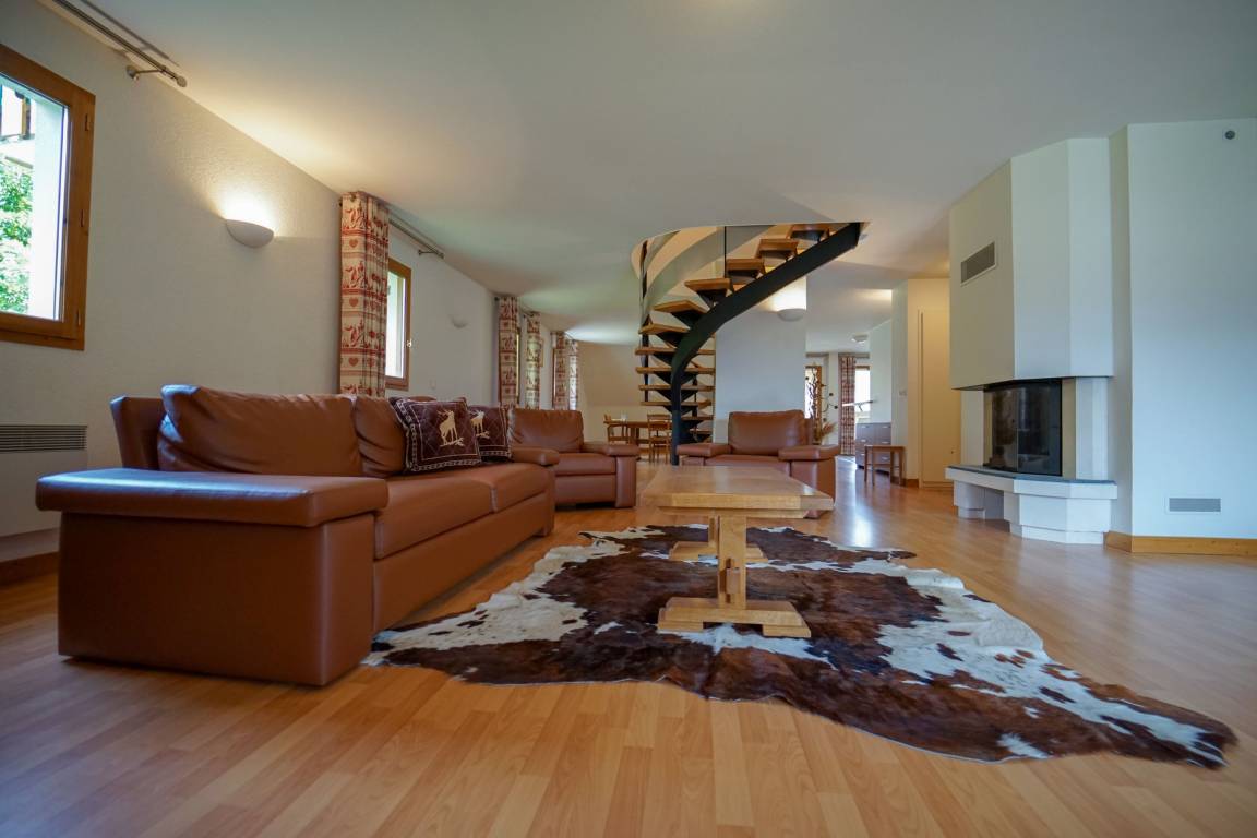 225 M² Appartement ∙ 4 Chambres ∙ 10 Personnes - Faverges