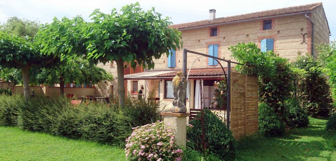 300 M² Gîte ∙ 4 Chambres ∙ 13 Personnes - Pamiers