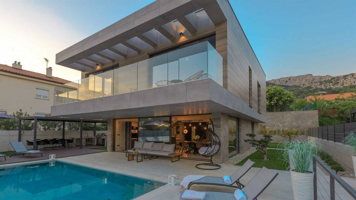 280 M² Villa ∙ 4 Chambres ∙ 8 Personnes - Baška