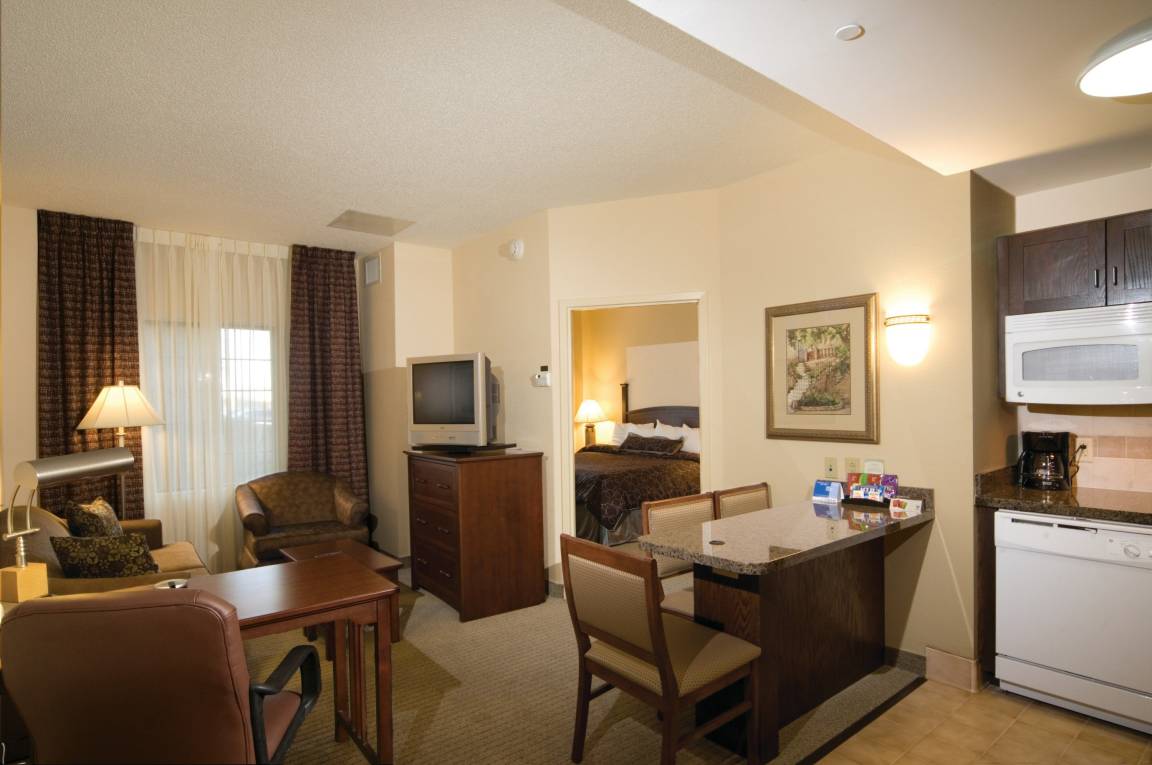 Condo ∙ 1 Bedroom ∙ 2 Guests - Reno, NV
