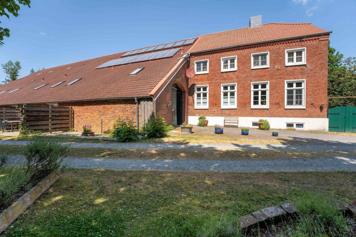 79 M² Apartment ∙ 2 Bedrooms ∙ 4 Guests - Delfzijl