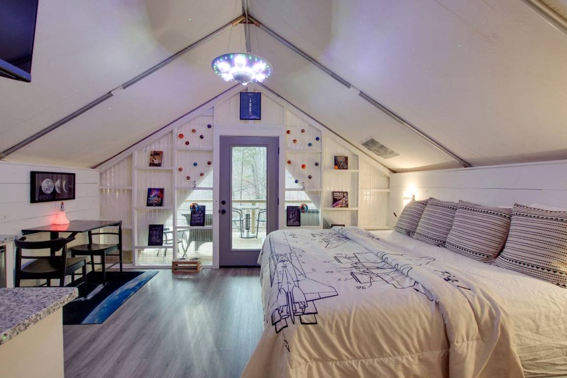 Camping ∙ 1 Bedroom ∙ 4 Guests - Alabama