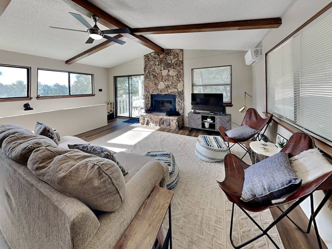 115 M² Cabin ∙ 3 Bedrooms ∙ 6 Guests - Ruidoso, NM