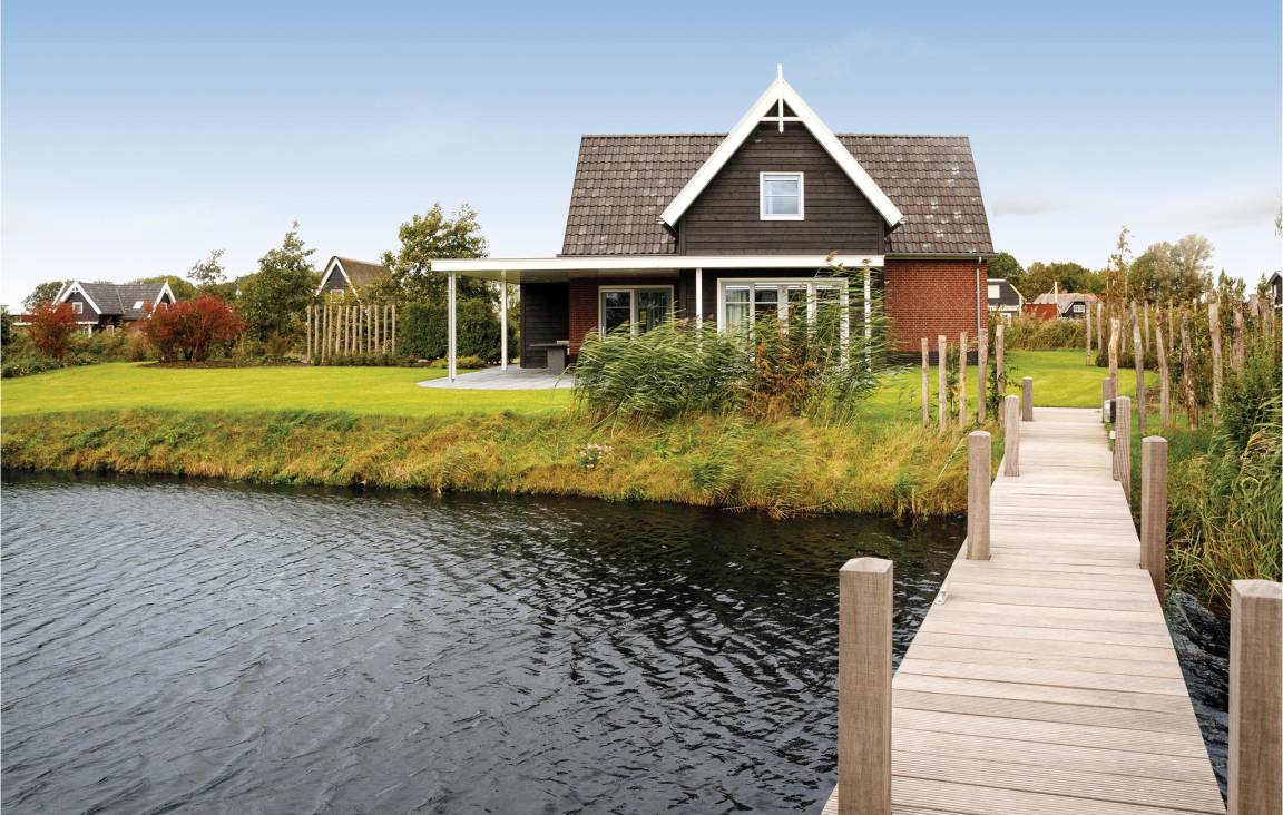 135 M² House ∙ 4 Bedrooms ∙ 8 Guests - Giethoorn