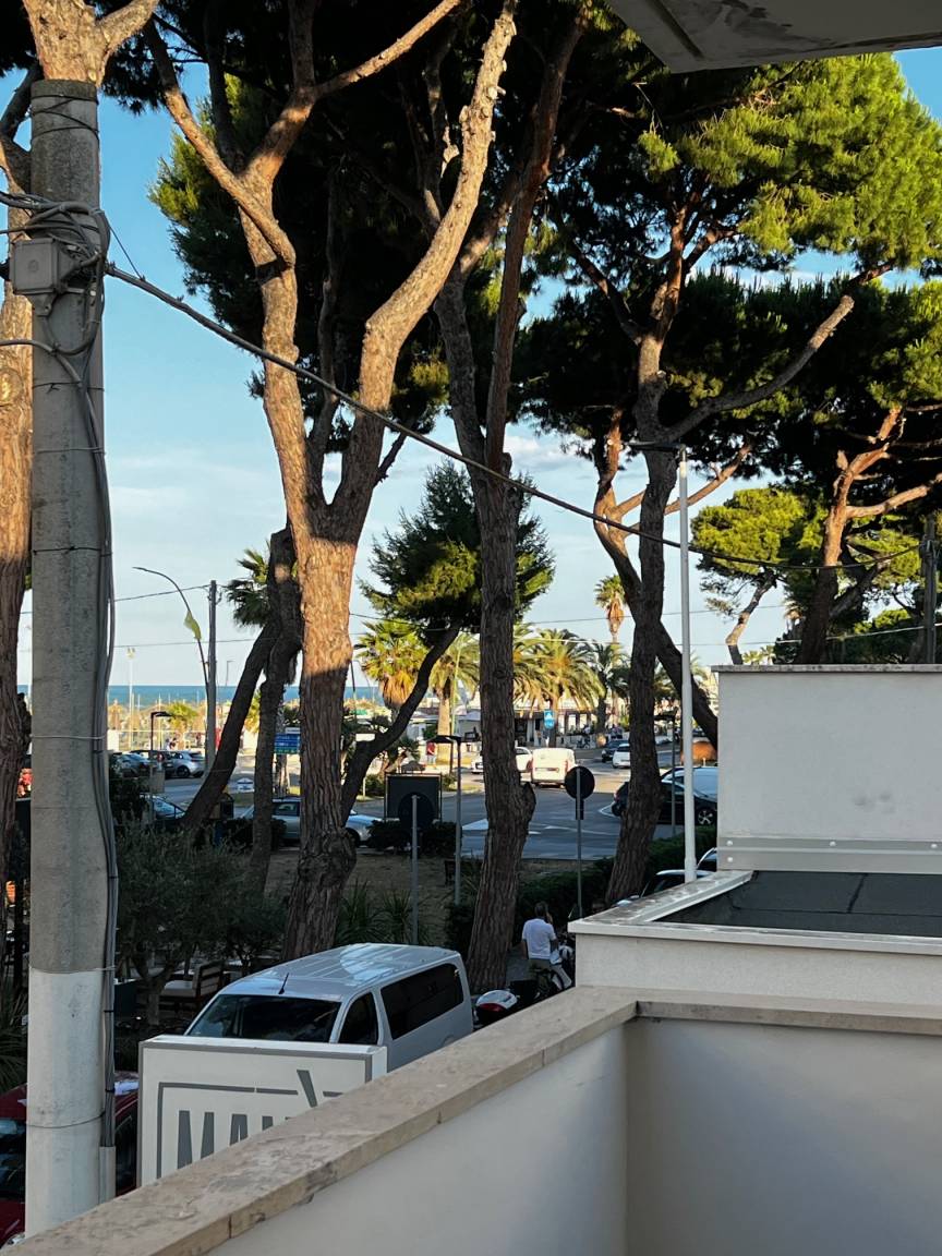 70 M² Apartamento ∙ 2 Habitaciones ∙ 7 Huéspedes - Roseto degli Abruzzi