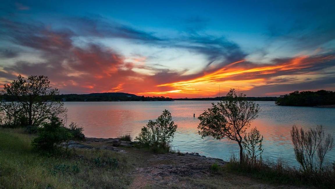 Apartment ∙ 1 Bedroom ∙ 4 Guests - Lake Buchanan, TX