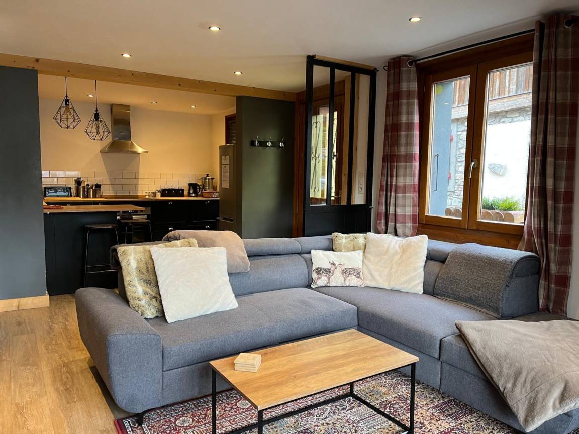 75 M² Ferienwohnung ∙ 2 Schlafzimmer ∙ 6 Gäste - Morzine