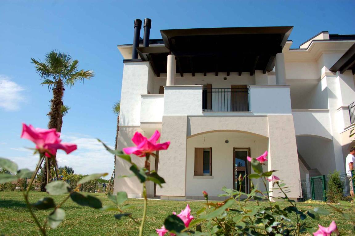 80 M² Apartamento ∙ 3 Habitaciones ∙ 8 Huéspedes - Bibione