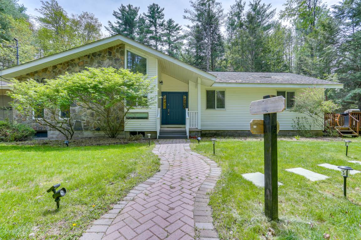92 M² House ∙ 2 Bedrooms ∙ 4 Guests - Lake Superior State Park, Bethel