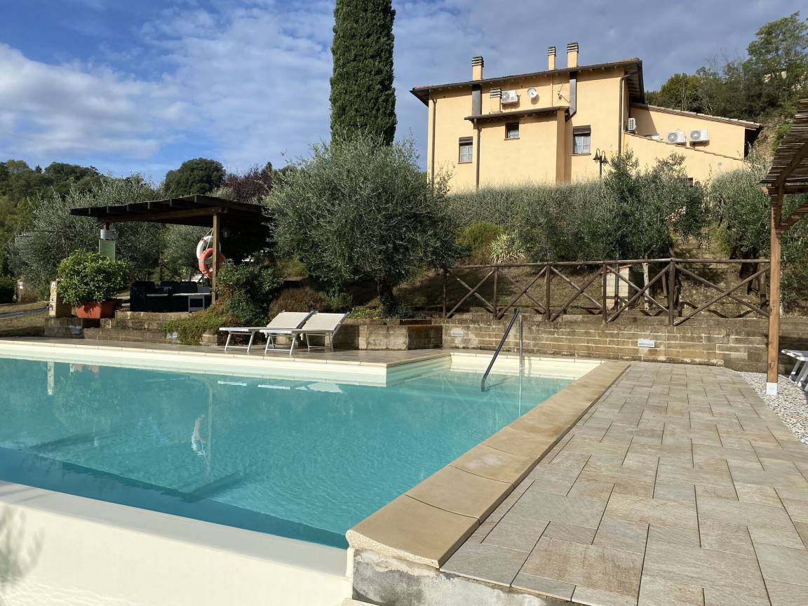 290 M² Villa ∙ 7 Bedrooms ∙ 19 Guests - Certaldo
