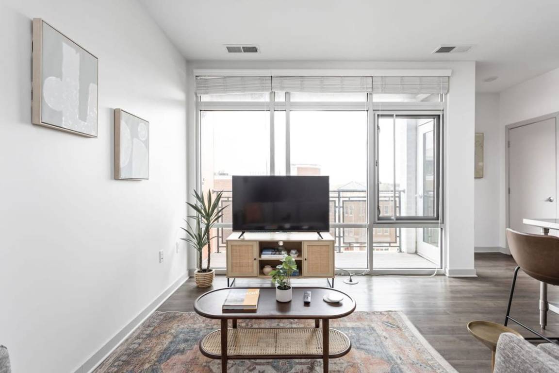 Apartment ∙ 1 Bedroom ∙ 2 Guests - Indianapolis, IN