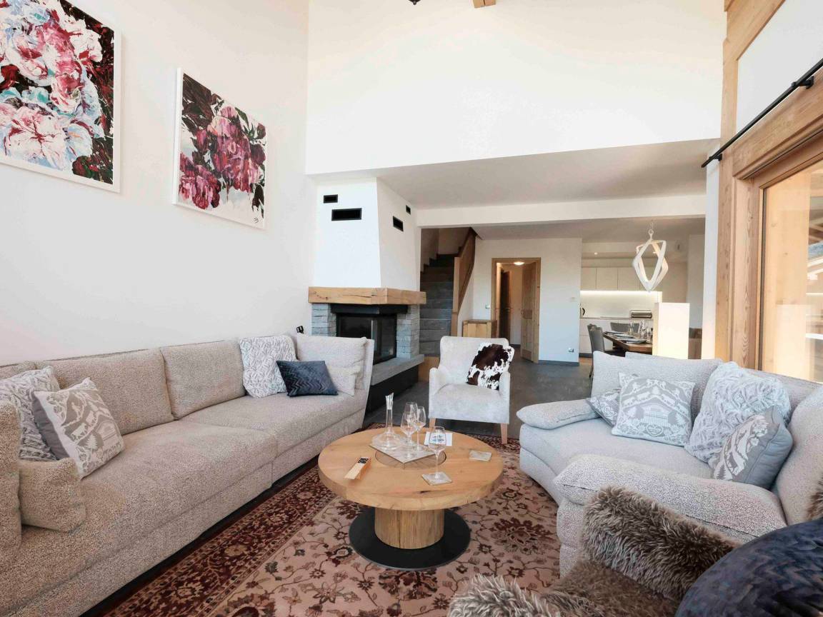 140 M² Chalet ∙ 6 Habitaciones ∙ 12 Huéspedes - Les Menuires