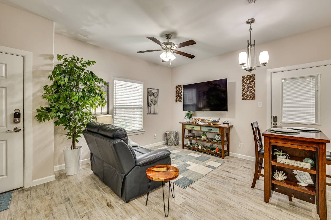 55 M² Apartment ∙ 1 Bedroom ∙ 2 Guests - Edinburg, TX