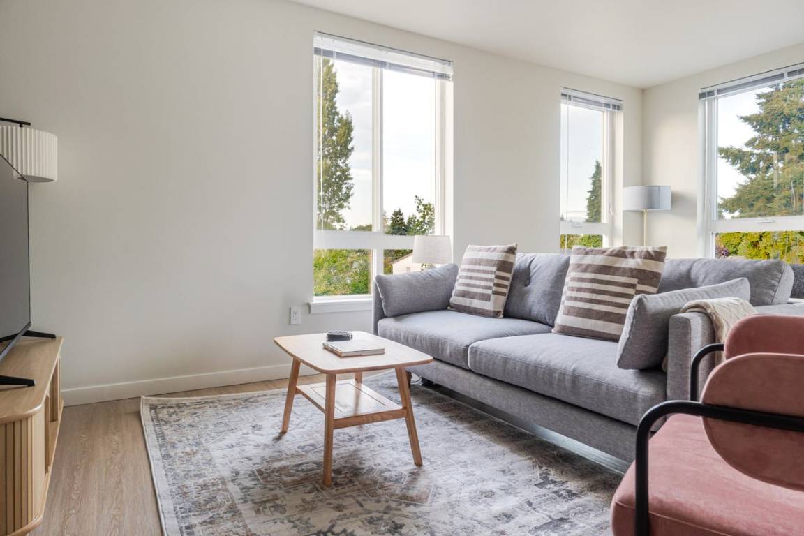 106 M² Apartment ∙ 2 Bedrooms ∙ 4 Guests - Shoreline