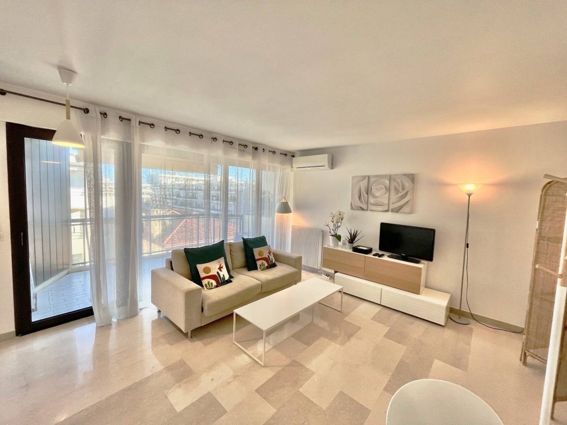 32 M² Studio ∙ 4 Personnes - ibis Cannes Centre