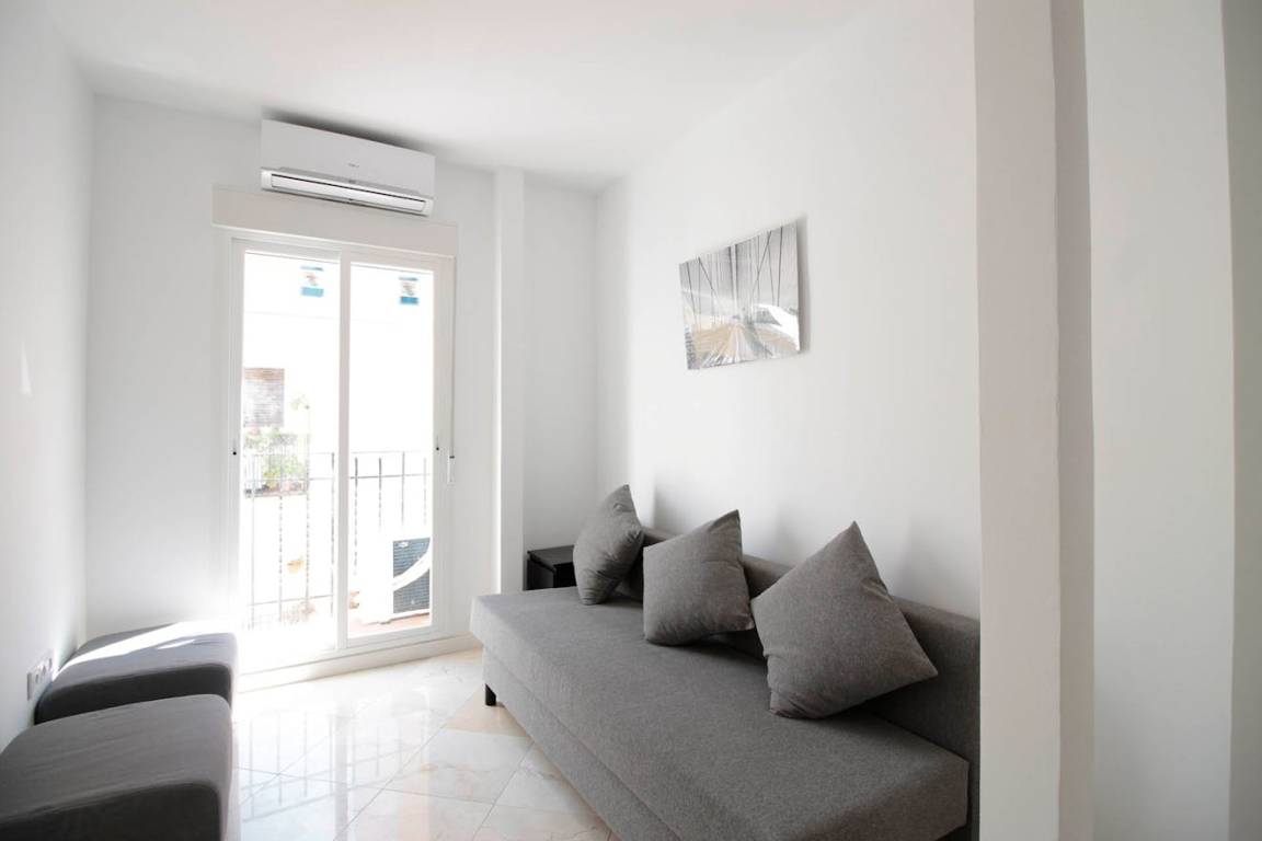 49 M² Apartamento ∙ 2 Habitaciones ∙ 4 Huéspedes - Móstoles