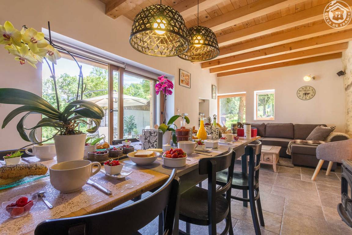 150 M² Mökki ∙ 4 Makuuhuonetta ∙ 9 Vierasta - Belley