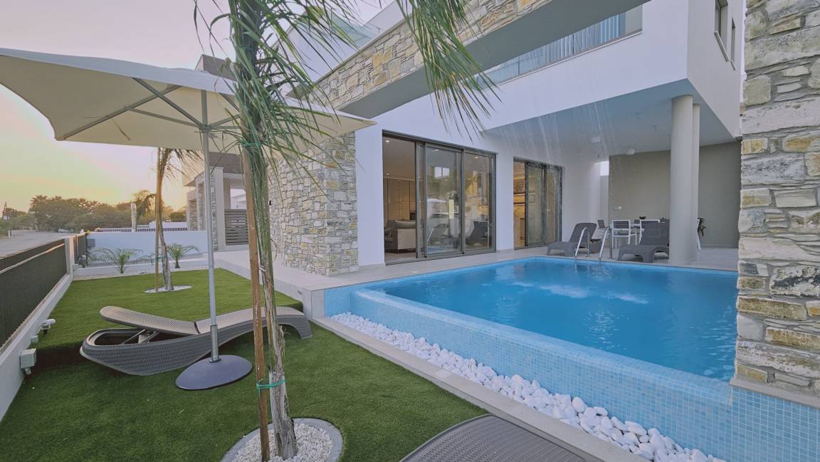 170 M² Villa ∙ 3 Bedrooms ∙ 6 Guests - Ayia Napa